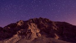 Звездное небо, горные породы Обои 1366x768 WXGA